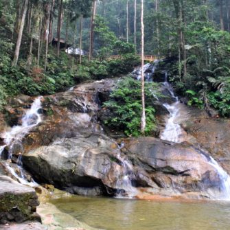 Kanching waterfalls- enjoy the serenity of the seven cascades of waterfalls